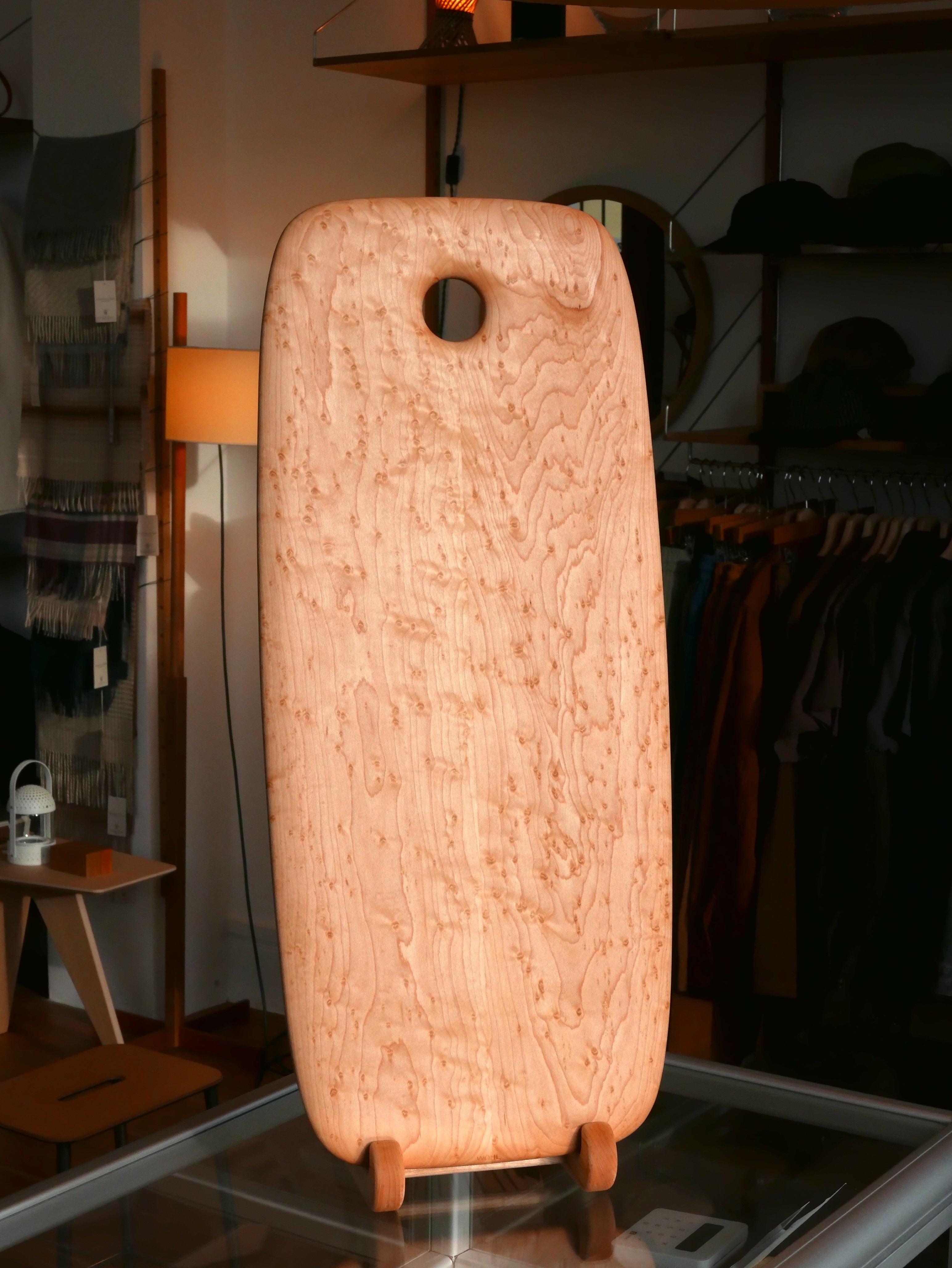 EDWARD WOHL #03 Breadboard in Birdseye Maple – Tempo