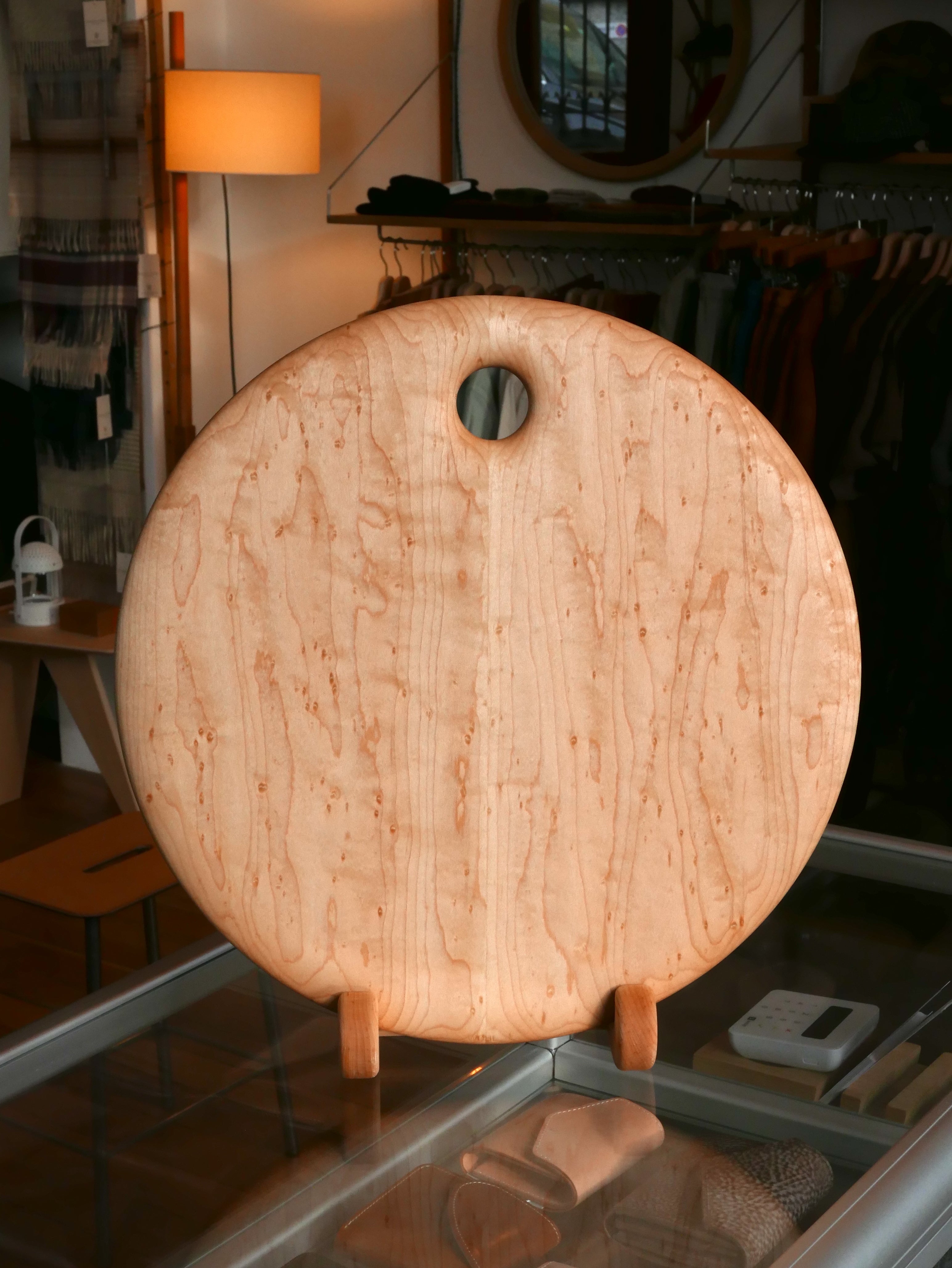 #14 X Round Breadboard in Birdseye Maple – Tempo